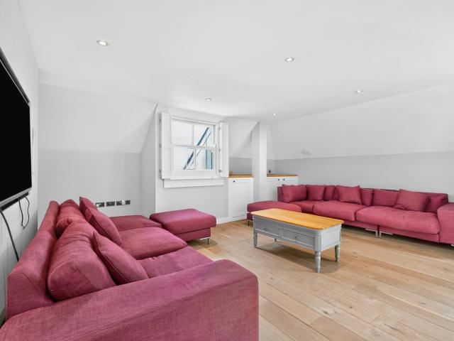 Apartment at Lewisham Street, City of Westminster