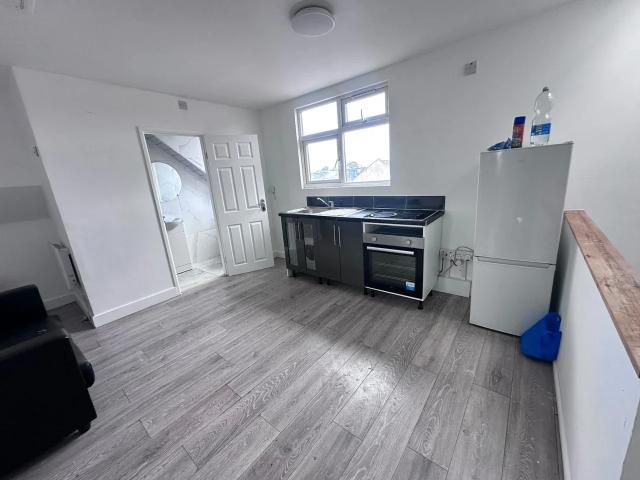 Apartment at Ley Street, Greater London