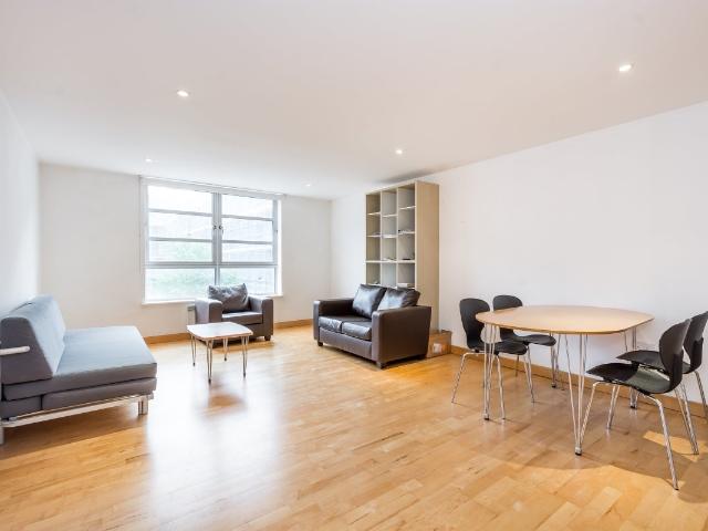 Apartment at Leyden Street, Greater London