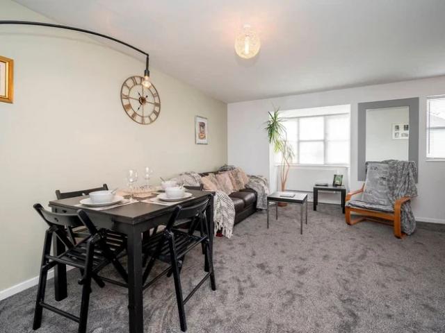 Apartment at Le May Avenue, Greater London