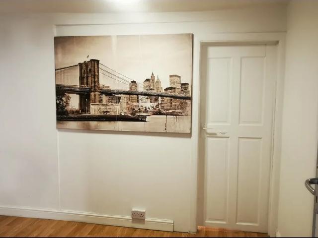 Apartment at Lea Bridge Road, Greater London