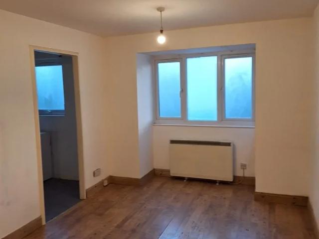 Apartment at Leaside Road, Greater London