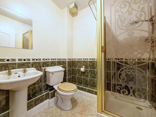 Apartment at Leathermarket Court, Greater London