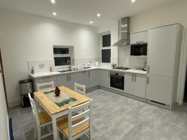 Apartment at Leatherhead Road, Mole Valley