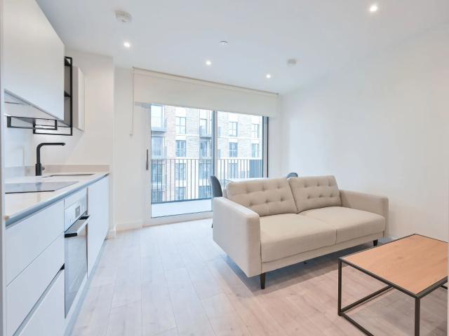 Apartment at Leavesden Road, Watford
