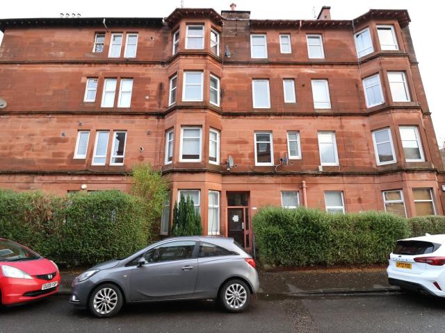 Apartment at Ledard Road, Glasgow