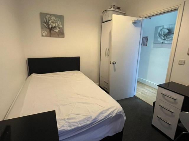 Apartment at Leek Road, Stoke on Trent