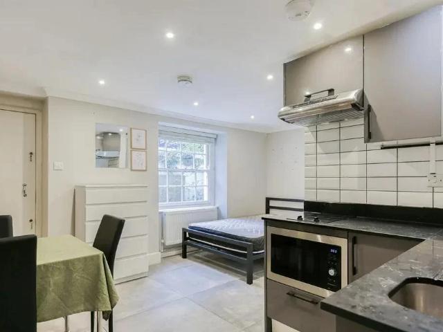 Apartment at Leigh Street, Greater London