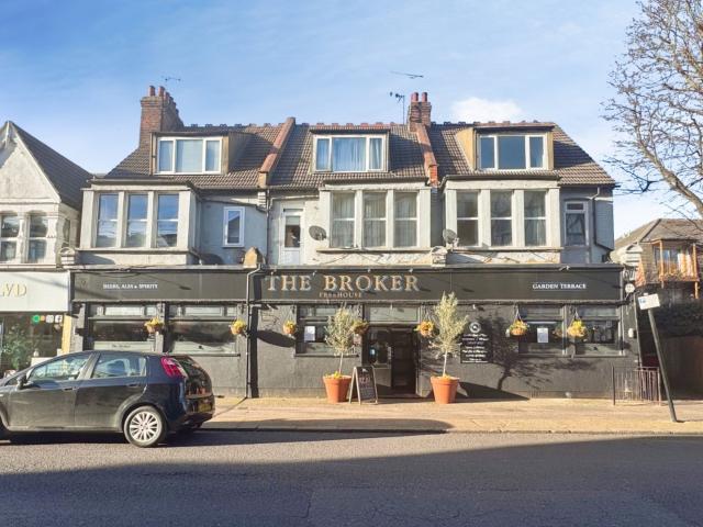 Apartment at Leigh Road, Southend on Sea