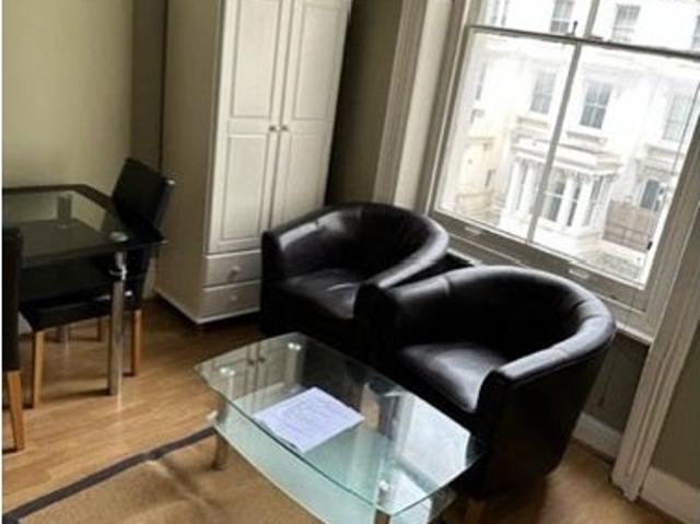 Apartment at Leinster Square Prince's Square, City of Westminster