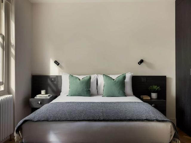 Apartment at Leinster Square Prince's Square, City of Westminster