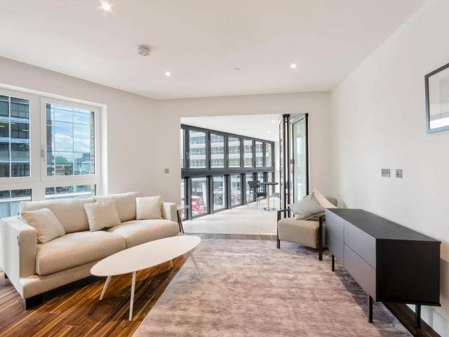 Apartment at Leman Street, Greater London