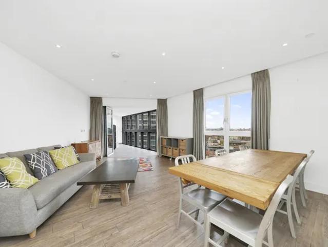 Apartment at Leman Street, Greater London