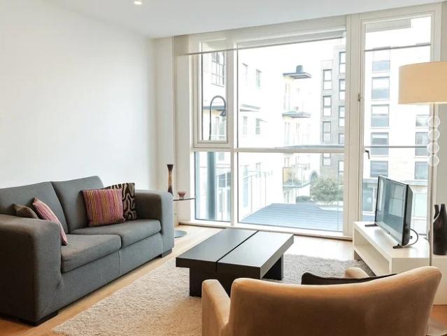 Apartment at Leman Street, Greater London