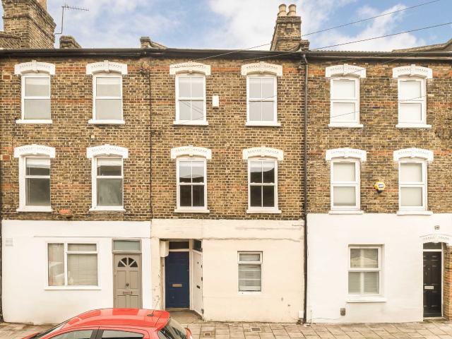 Apartment at Lendal Terrace, Greater London