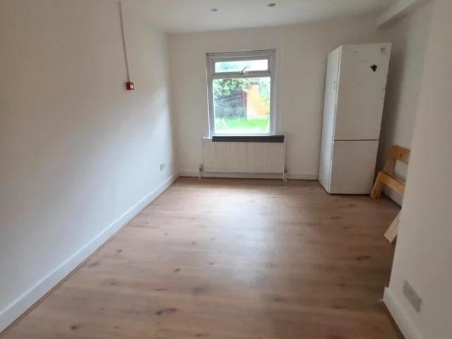 Room at Lenham Road, Greater London