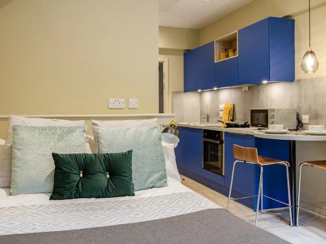 Apartment at Livery Close, Reading
