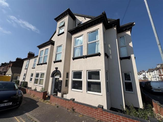 Apartment at Lichfield Road, Gorleston on Sea