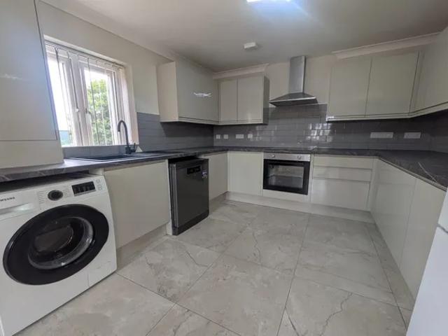 Apartment at Lilac Grove, Broxtowe