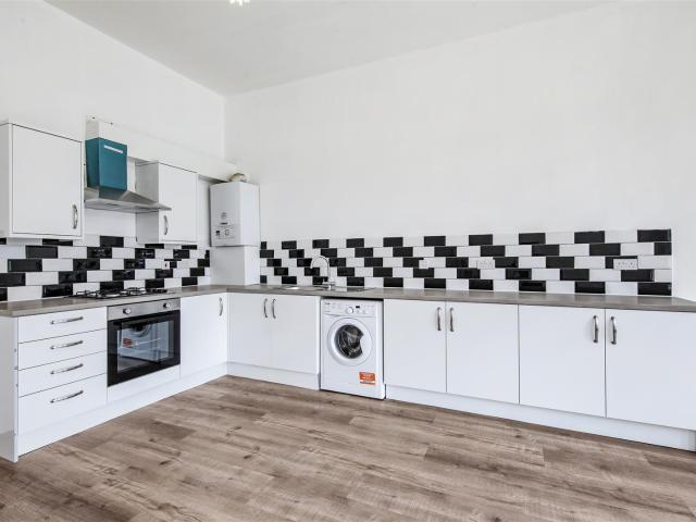 Apartment at Lilian Barker Close, Greater London