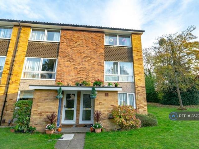 Apartment at Lima Court, Reading