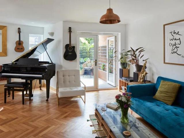 Apartment at Limes Walk, Greater London