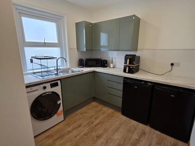 Apartment at Lincoln Avenue, Bournemouth