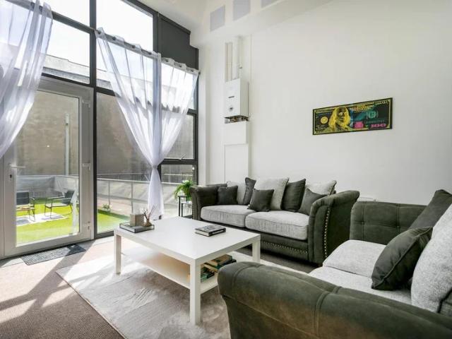 Apartment at Thurland Street, Nottingham