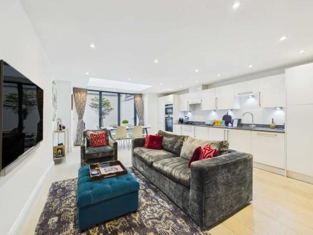 Apartment at Lincoln's Inn Fields, Greater London