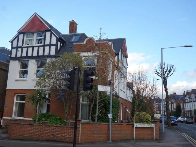 Apartment at Lingfield Avenue, Greater London