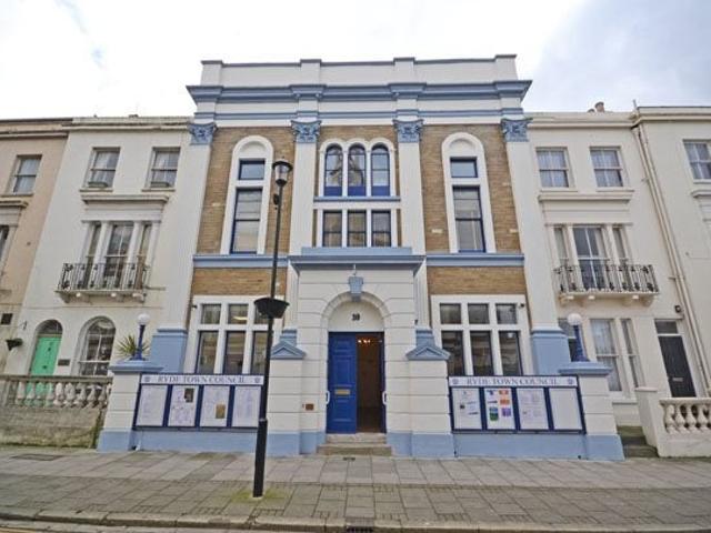 Apartment at Lind Street, Ryde