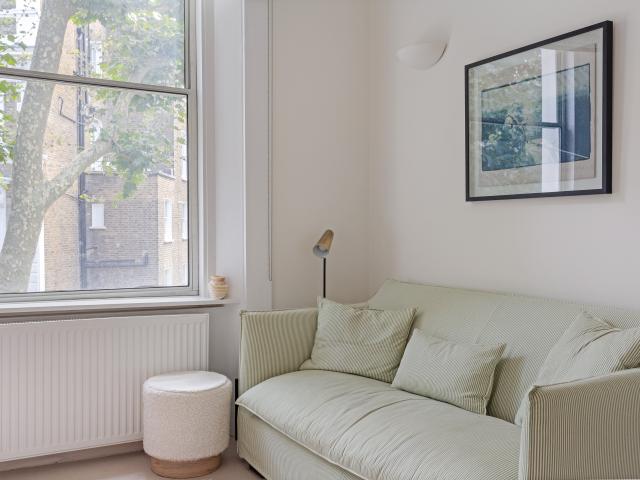 Apartment at Linden Gardens, Greater London
