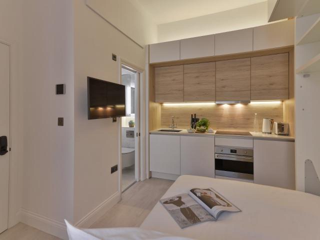Apartment at Linden Gardens, Greater London