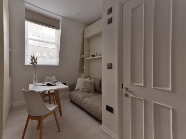Apartment at Linden Gardens, Greater London
