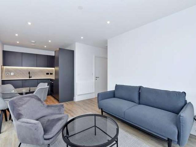 Apartment at Linkswood Road, Burnham