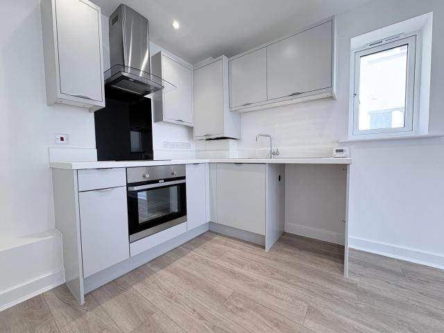 Apartment at Links Crescent, St Mary in the Marsh