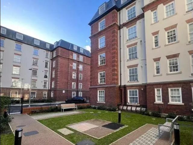 Apartment at Lisgar Terrace, Greater London