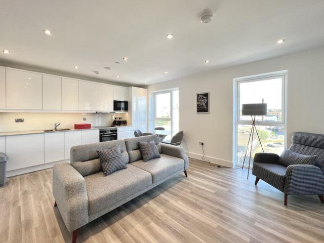 Apartment at Lismore Boulevard, Greater London