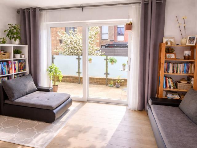 Apartment at Lismore Boulevard, Greater London