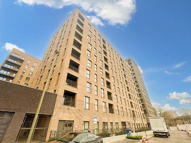 Apartment at Lismore Boulevard, Greater London