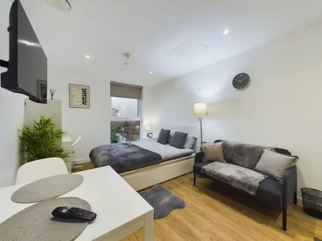 Apartment at Lissadel Street, Salford