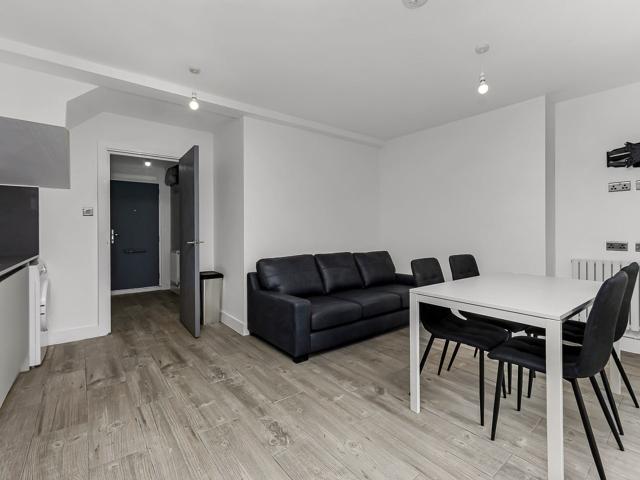 Apartment at Llewellyn Street, Greater London
