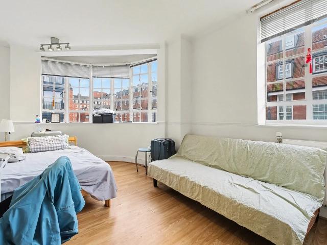 Apartment at Lucan Place, Greater London