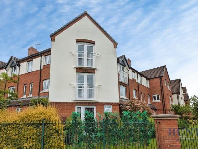 Apartment at Lugtrout Lane, Metropolitan Borough of Solihull