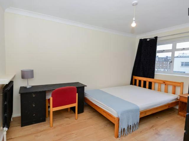 Apartment at Lupus Street, City of Westminster