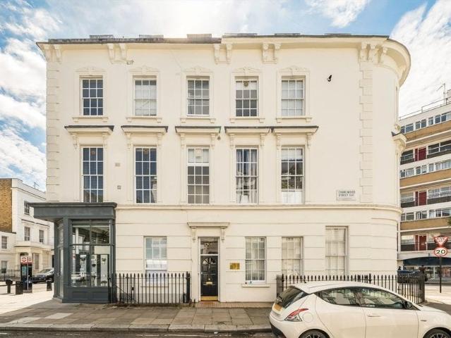Apartment at Lupus Street, City of Westminster