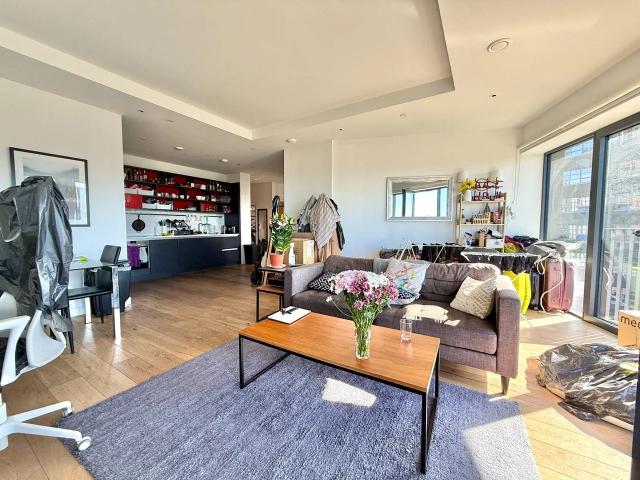 Apartment at Lyell Street, Greater London