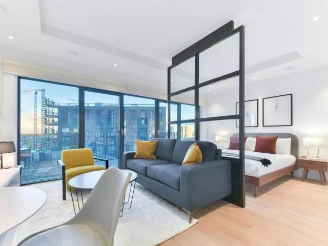 Apartment at Lyell Street, Greater London