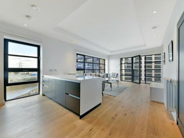 Apartment at Lyell Street, Greater London
