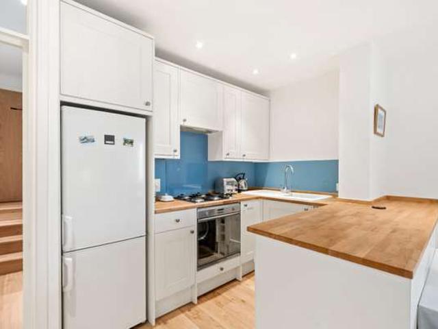 Apartment at Lyford Road, Greater London